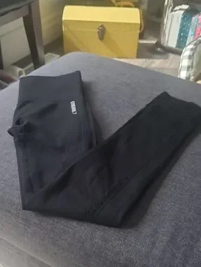 Gymshark | Pants & Jumpsuits | Gymshark Black Performance Leggings ...